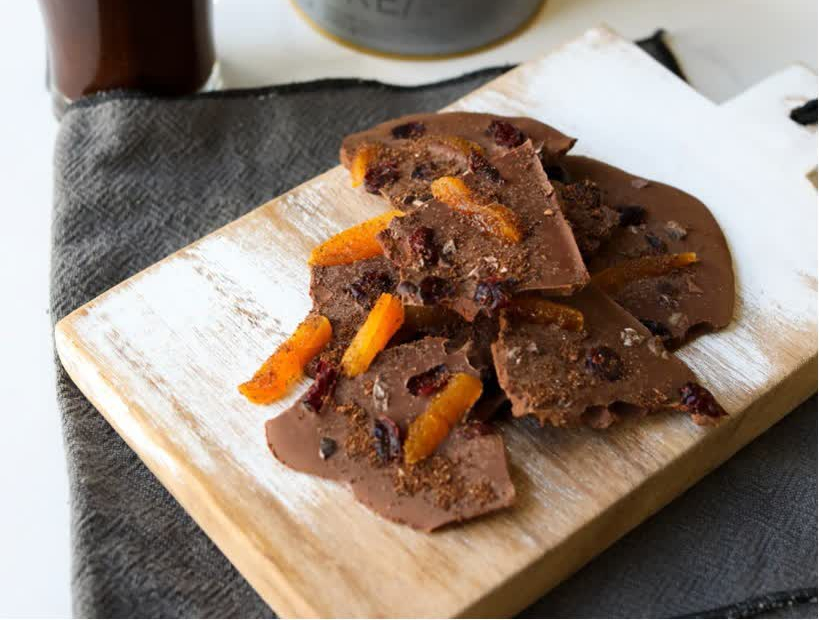 Lascas de Chocolate com Nuts e Frutas Secas ? - Receitas Blog Desinchá ...